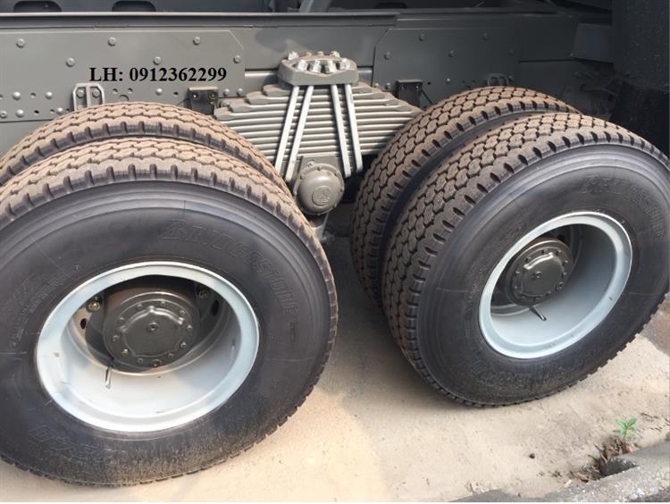 XE TẢI BEN HOWO 371 HP 4 CHÂN THÙNG U